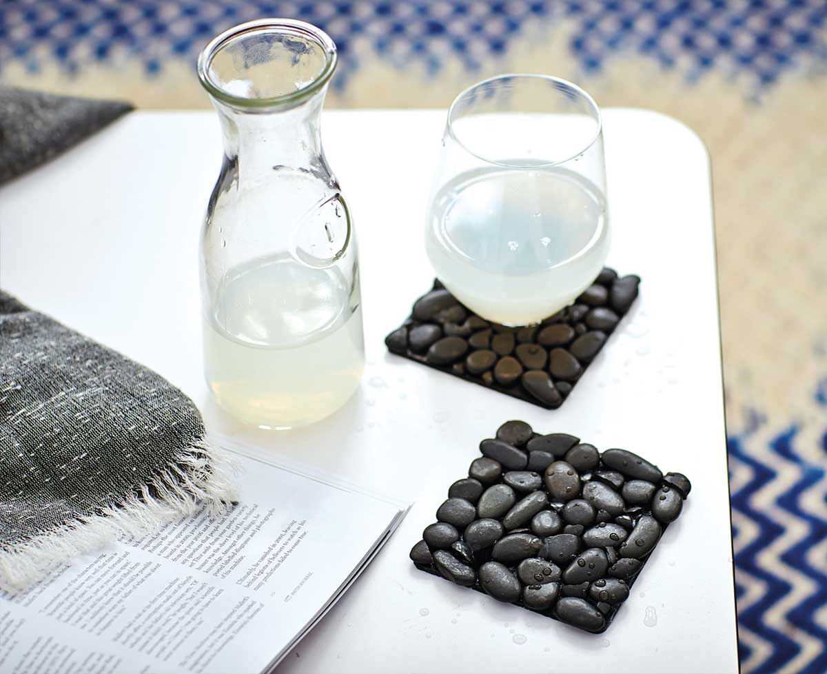 6 Creative Ways To Incorporate Pebbles Into Your Decor | SquareRooms