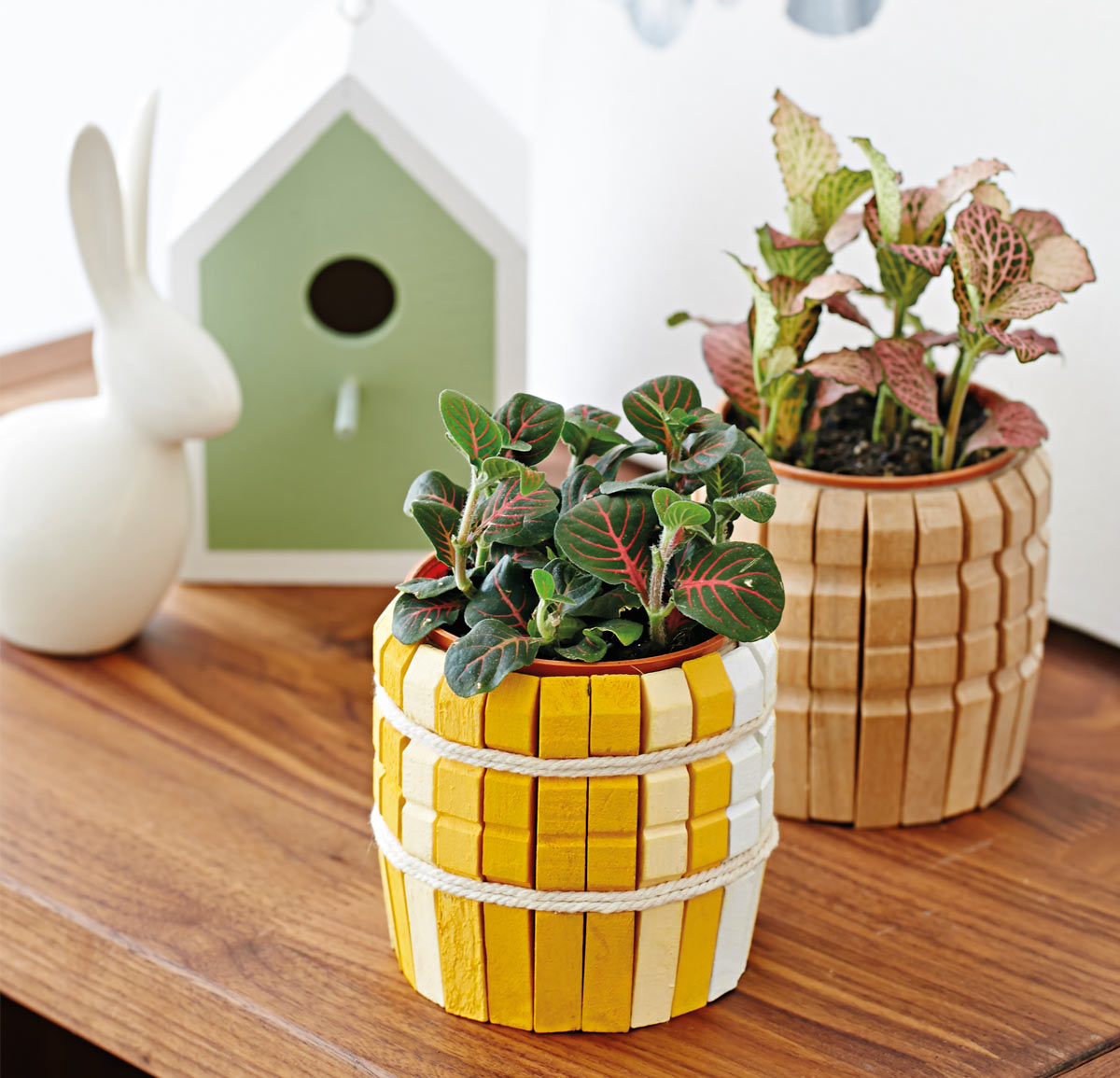 4 Easy DIYs You Can Do With Wooden Pegs | SquareRooms