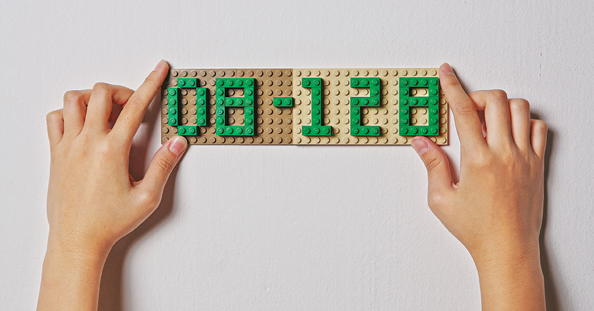 8 Quirky DIYs You Can Do With Lego Bricks | SquareRooms