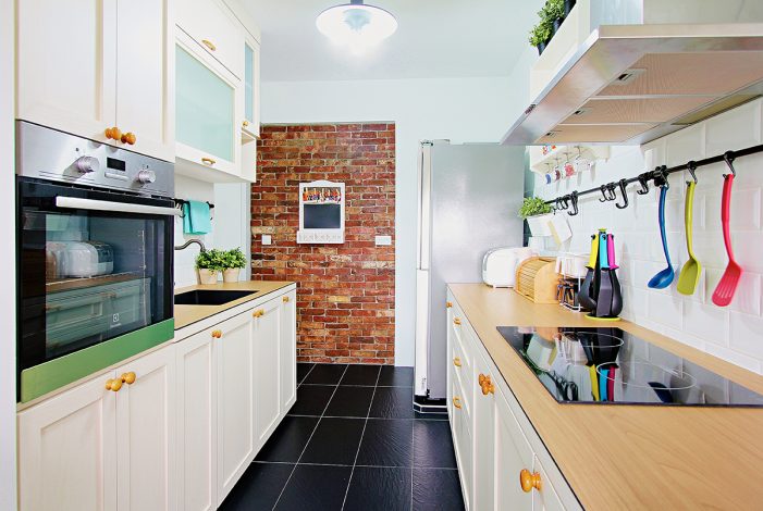 4 Practical Layouts For Small Kitchens That You Should Know | SquareRooms