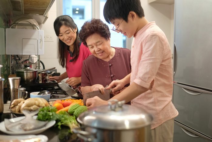 How to Host Friends and Family for a Delicious, Home-Cooked National ...